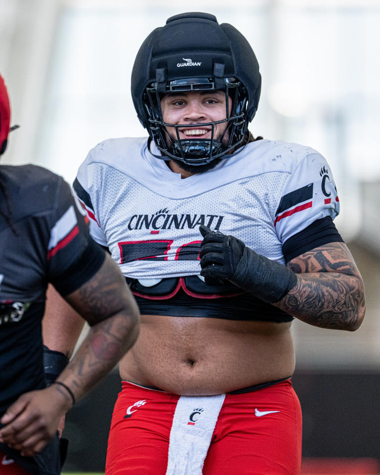 UC Bearcats Evan Tengesdahl, Eli Stein among Phil Steele All-Americans