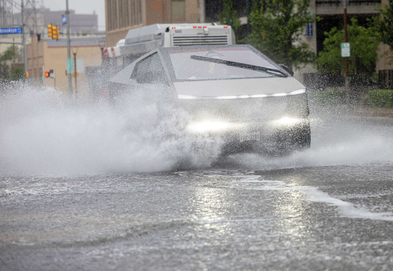 SE Texas faces 'rain bomb' threat after flooding chaos hits Central Texas