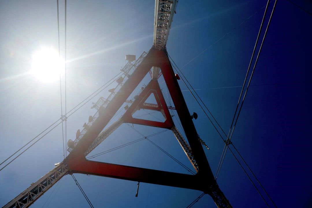 Why everyone who works on Sutro Tower wears rubber boots