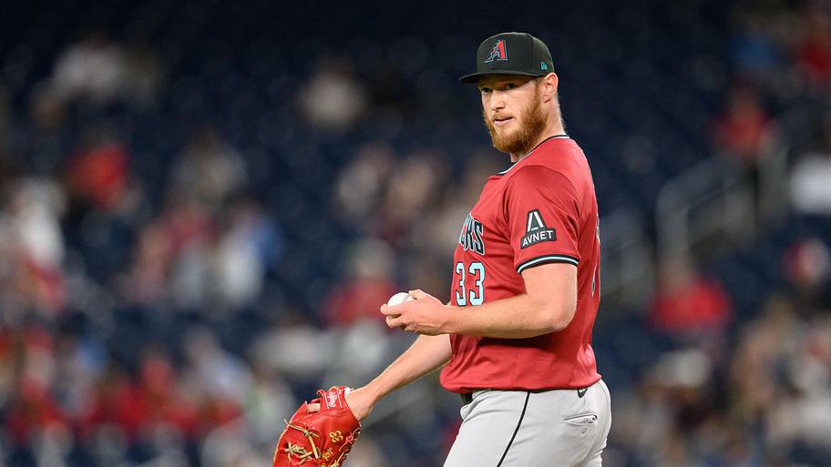 Diamondbacks reliever waits for dreaded 2nd opinion on shoulder MRI