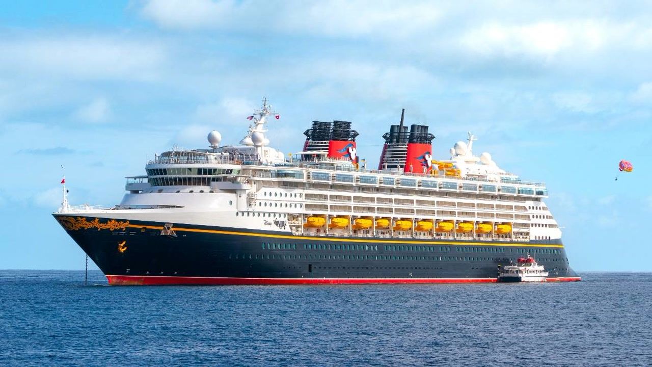Disney Cruise Line changes door decor rules for all passengers