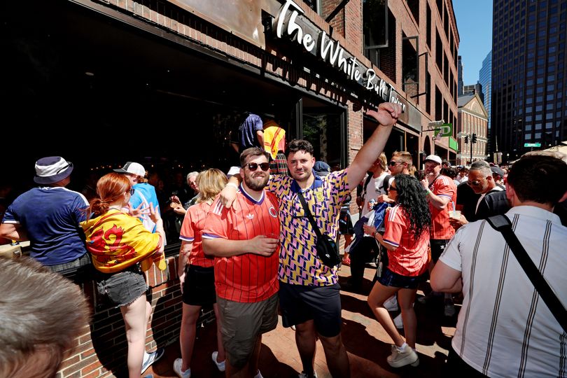 Tartan Army 'hijack' Boston subway intercom and nobody can understand a ...