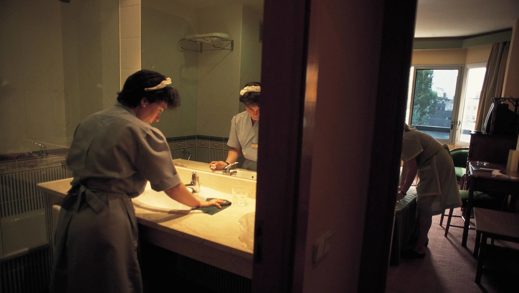 9 habits hotel housekeepers wish guests would avoid