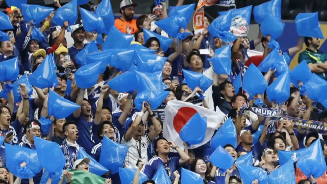 Japanese fans' tradition of cleaning up after themselves at World Cup