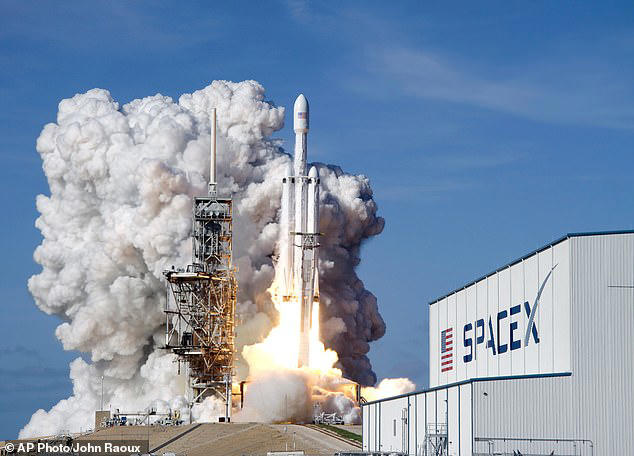 SpaceX rockets again after record-breaking IPO in boost for UK investors