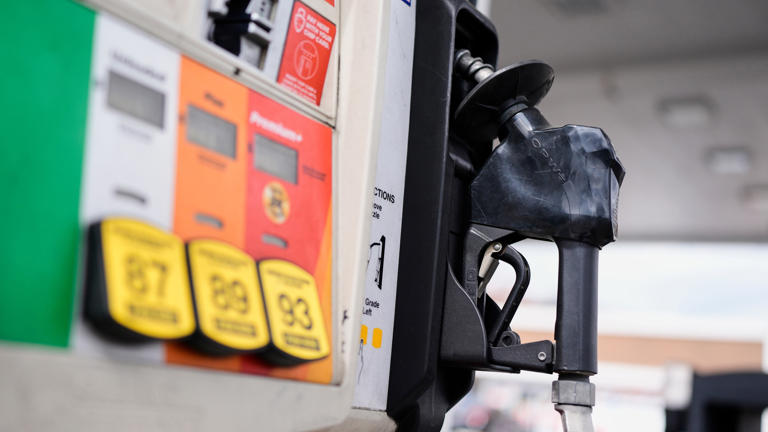 Gas prices in flux: How to still save at the pump, increase mileage