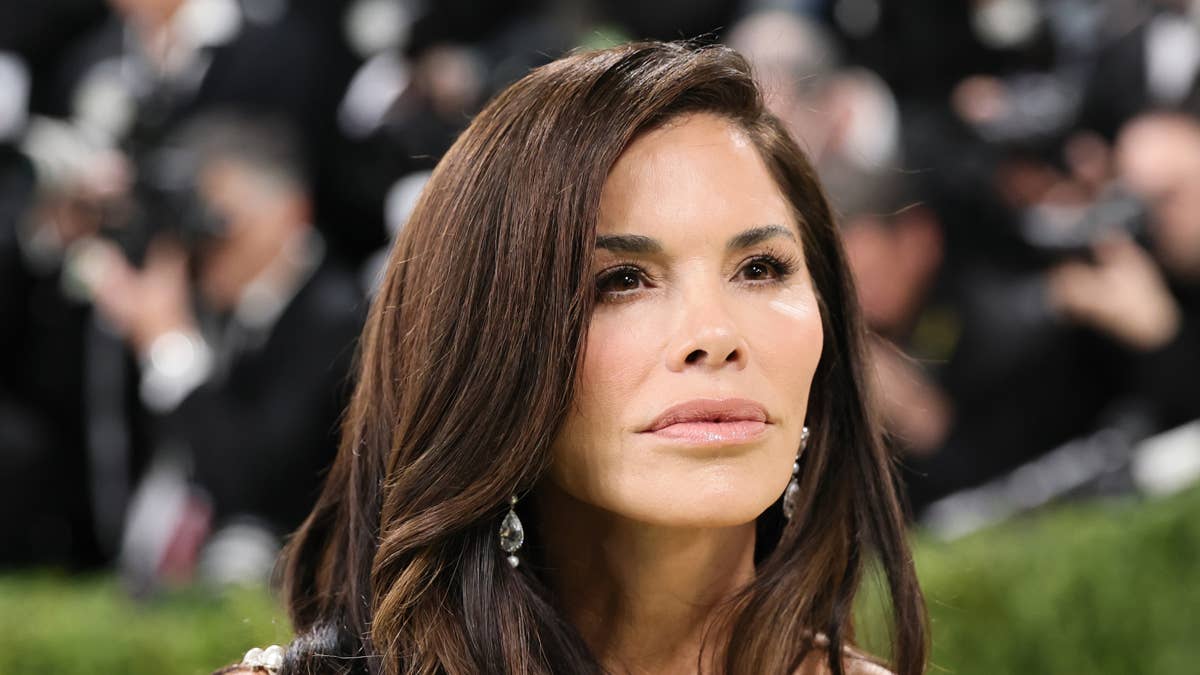 Lauren Sánchez Bezos stuns in vintage Dior crochet dress during Paris ...
