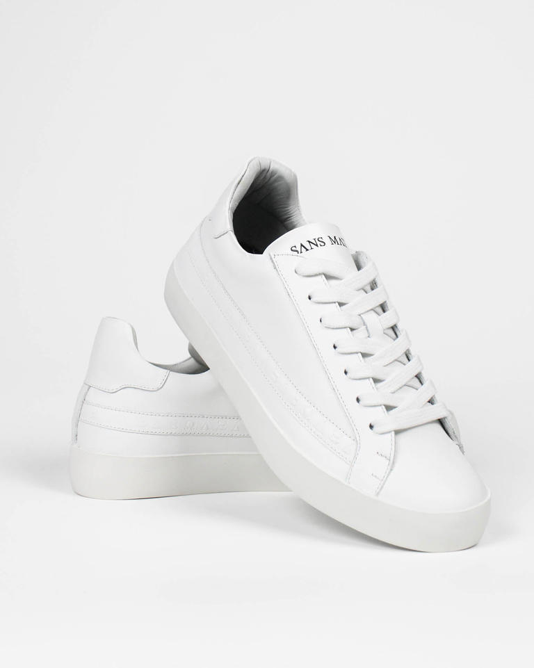 VIP frequent flyers over 40 need this airport sneaker trend as much as ...