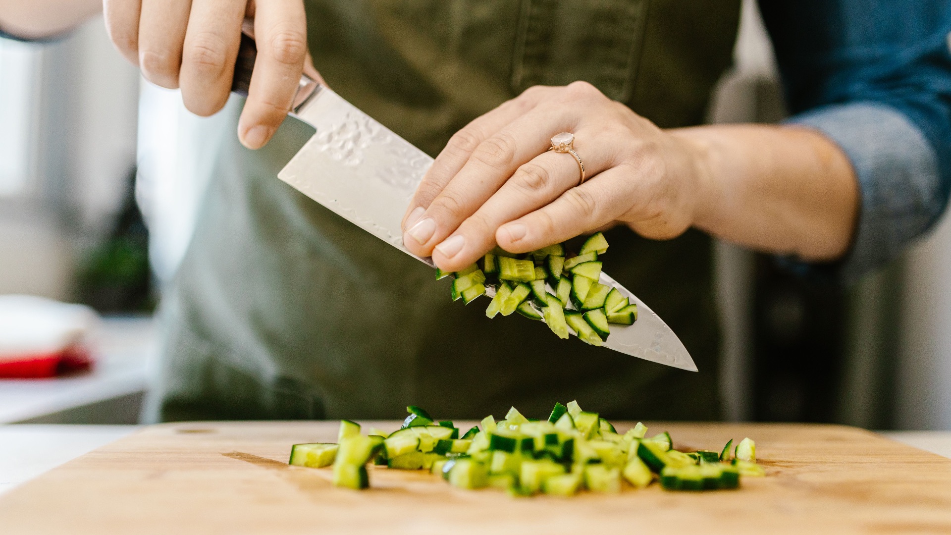 10 hidden dangers of cooking your own meals & 10 health benefits that ...