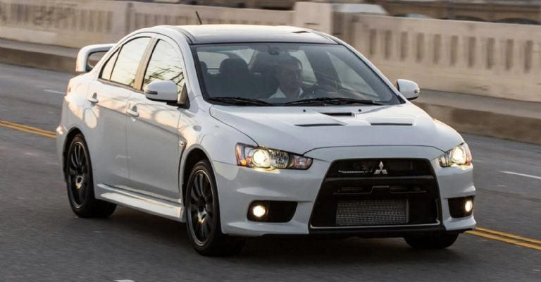 Mitsubishi podría traer de vuelta al Lancer, es un sedan de otra marca