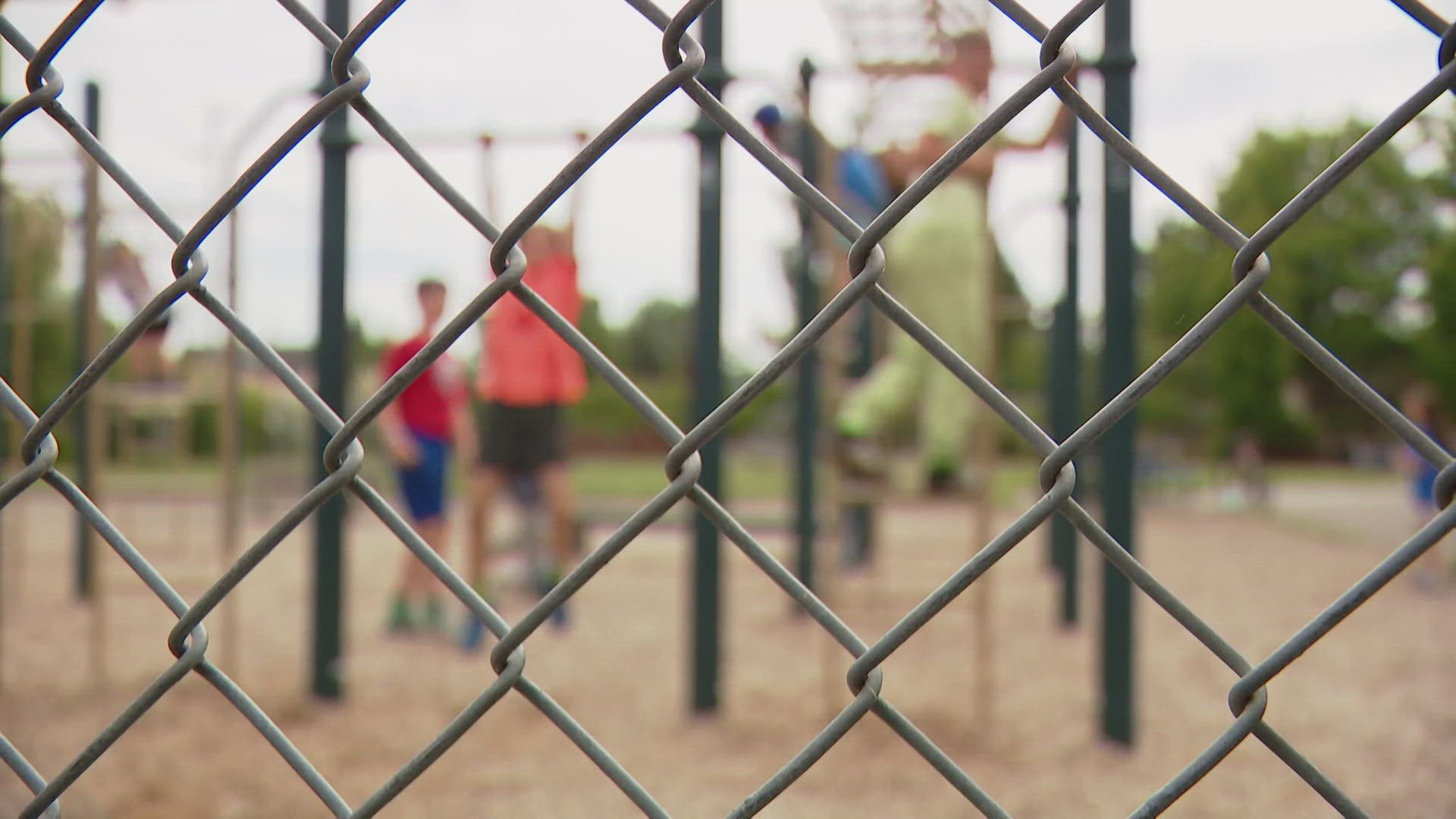 Bellingham parents fight to keep 2 elementary schools open