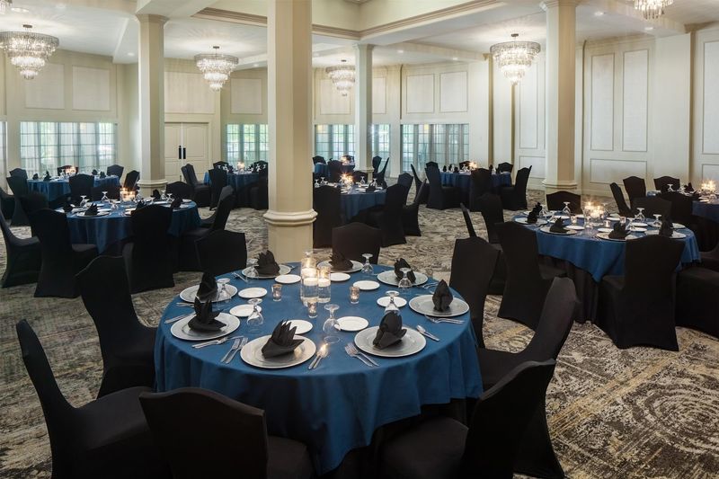 9 historic Missouri hotels where the Sunday brunch is worth a two-hour ...