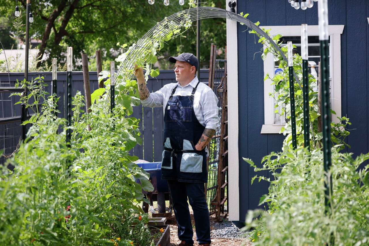 No 'best chef' award for tiny Denton restaurant means more pasta for us