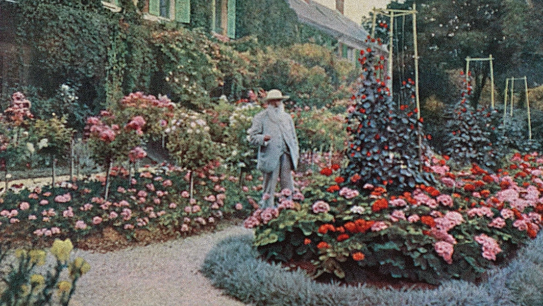 11 striking colorized glimpses of history