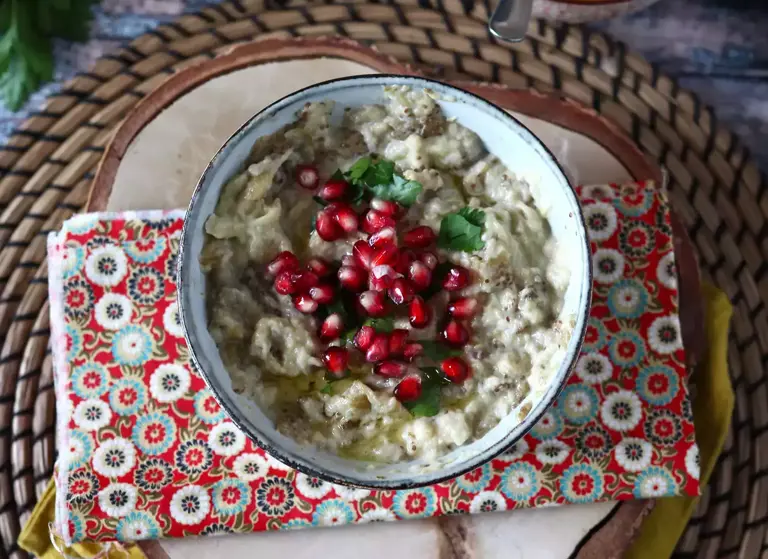 Baba ganoush, the delicious Lebanese eggplant spread