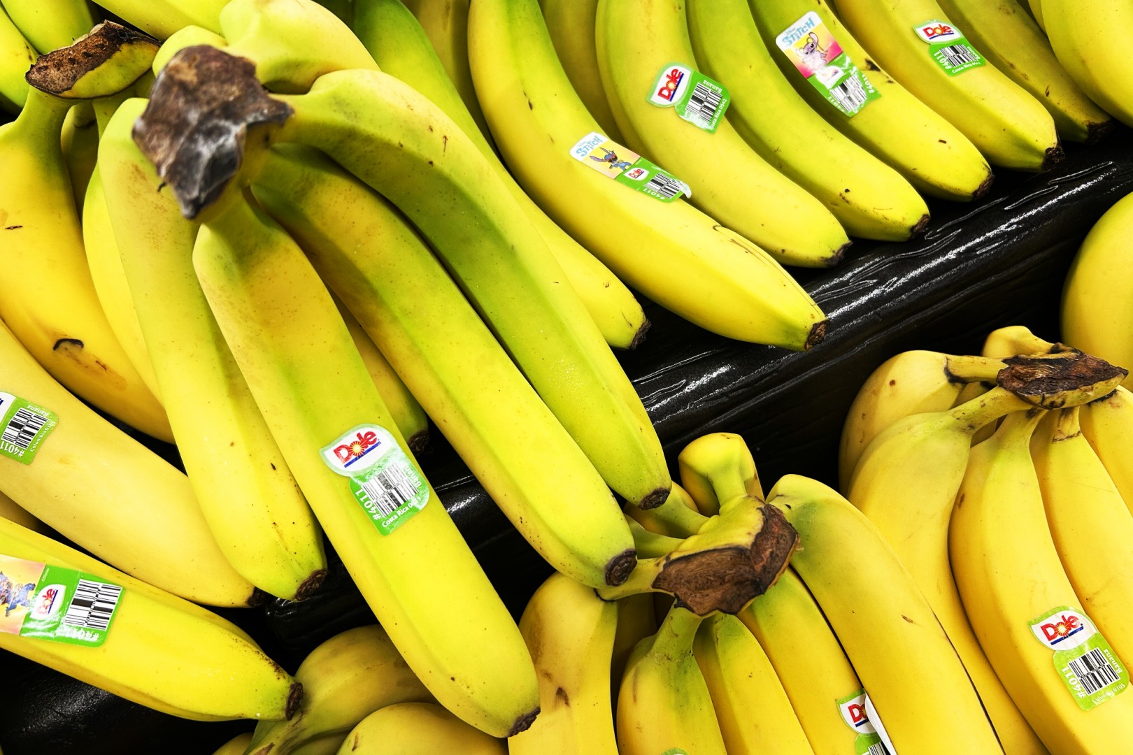 Bananas impact some, but not all, health benefits from berries