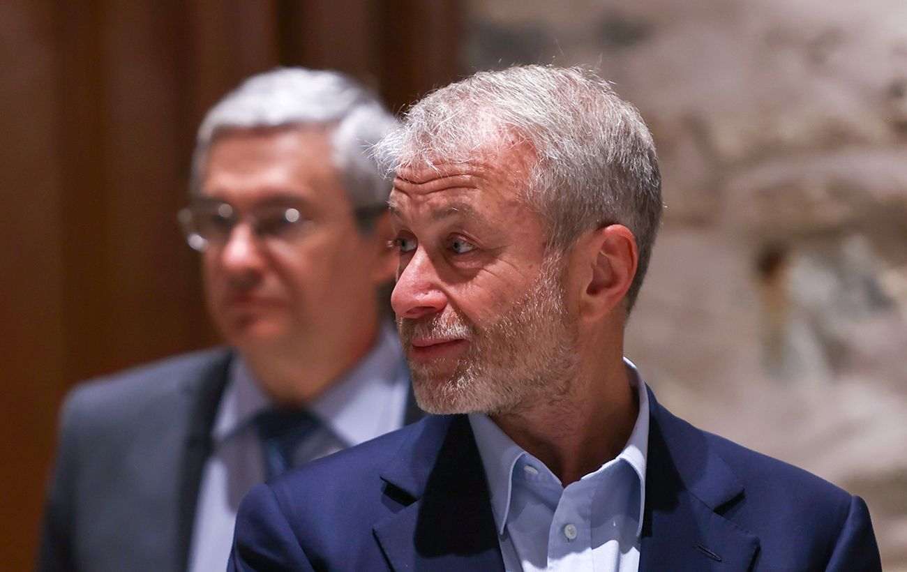 Russian oligarch Abramovich promised Ukraine money from Chelsea sale ...