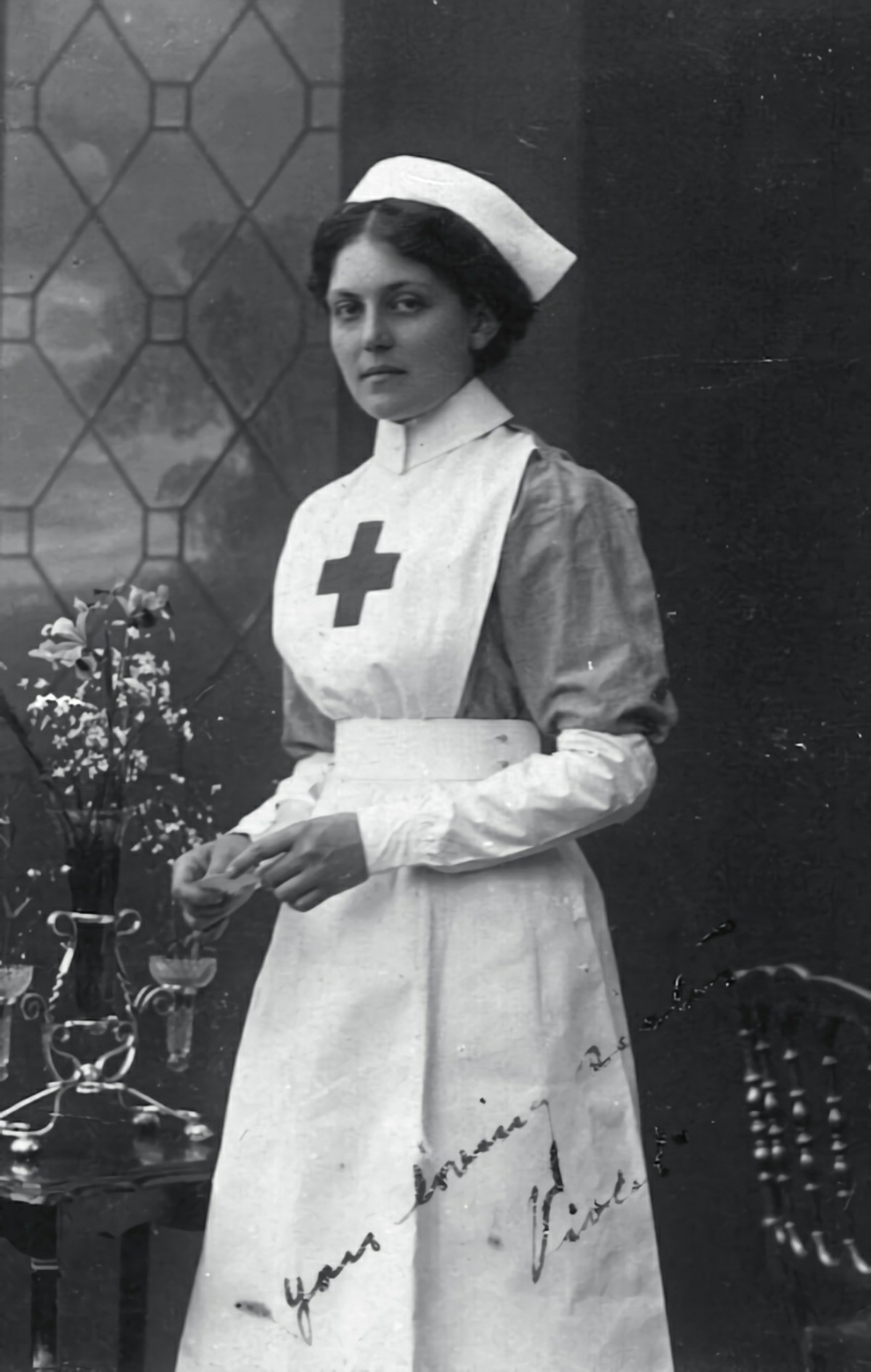 Violet Jessop survived the Titanic, the Britannic, and a collision on ...