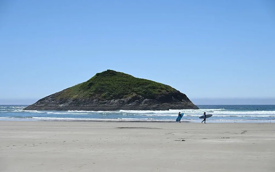 Canadian towns blend postcard beauty with real livability