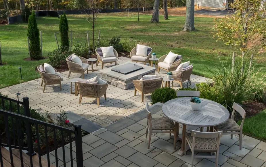 Concrete patio ideas for dreamy backyards