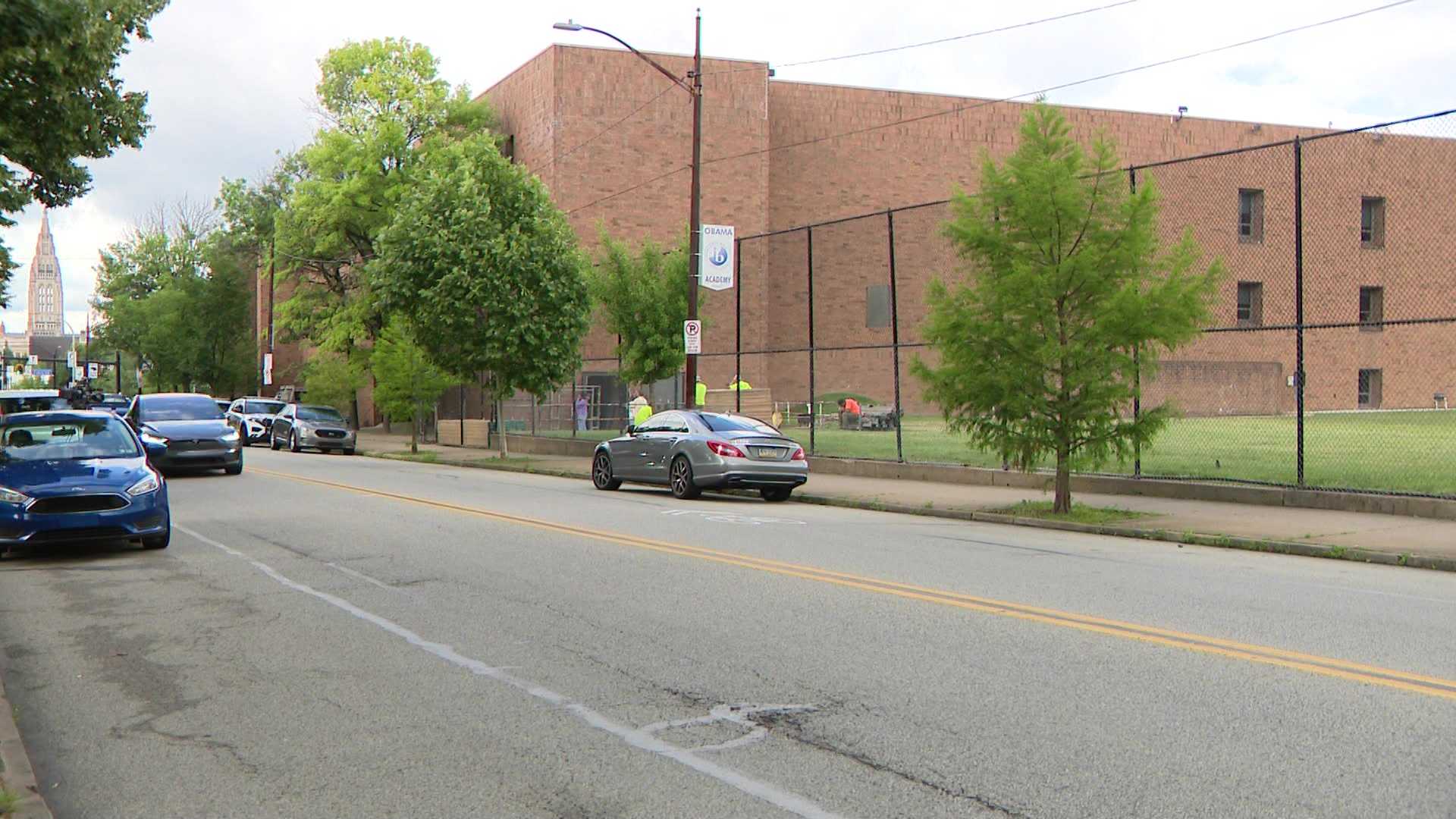 Worker dies after falling from scaffolding into pool at Pittsburgh ...