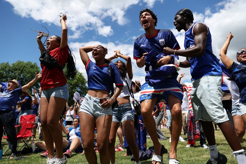 Soccer-Cape Verde fans swell with pride after shock World Cup draw with ...
