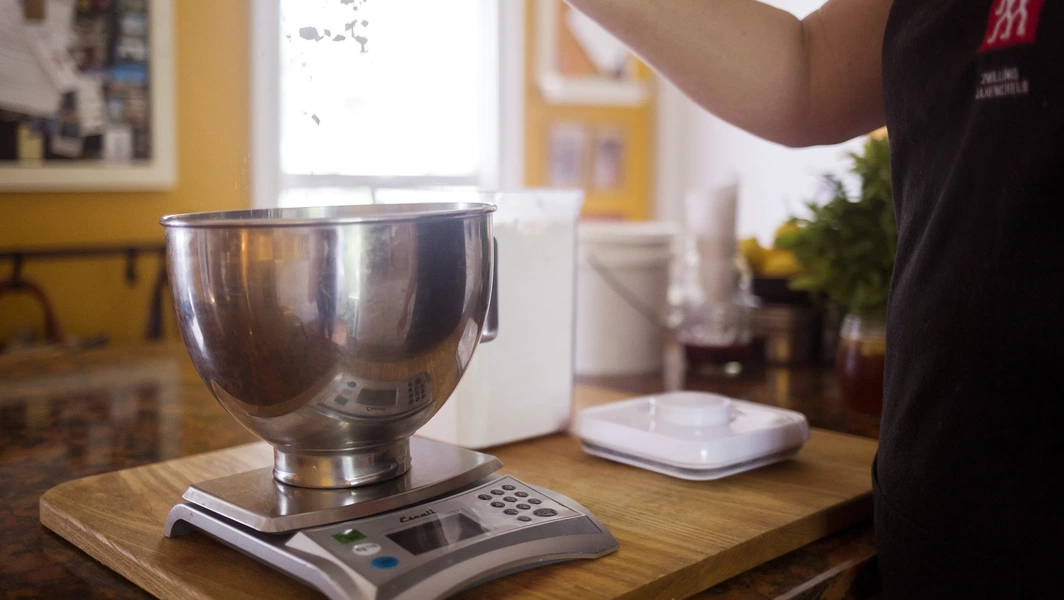 Essential tips to prevent common cake baking errors