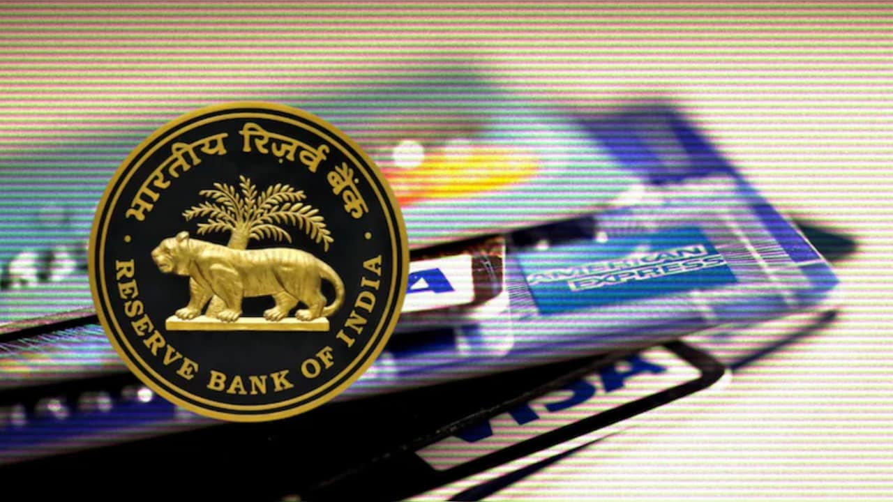 RBI cracks down on financial mis-selling; new norms bar incentive ...