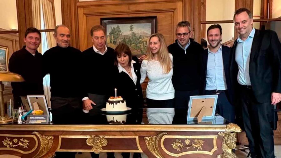 El Gobierno congela la mesa política y evita reuniones de Gabinete ...