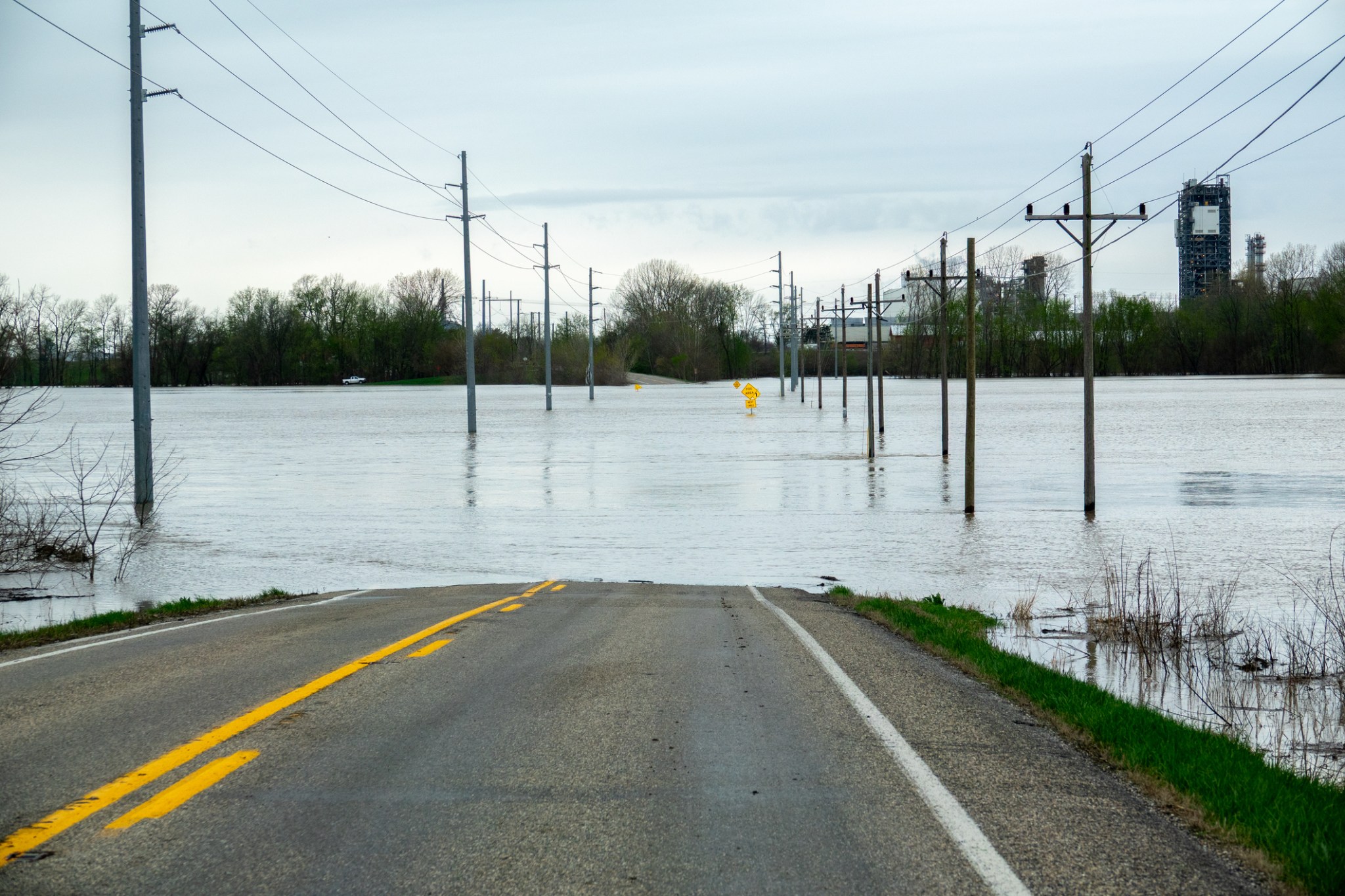 Map shows major flash flood risk in 9 states