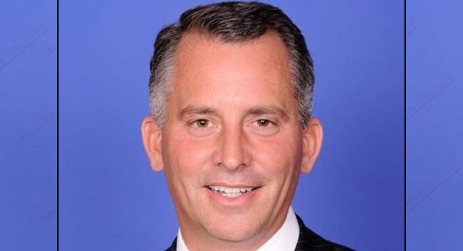 Florida Rep. Byron Donalds campaign torches Jolly over ties to ...