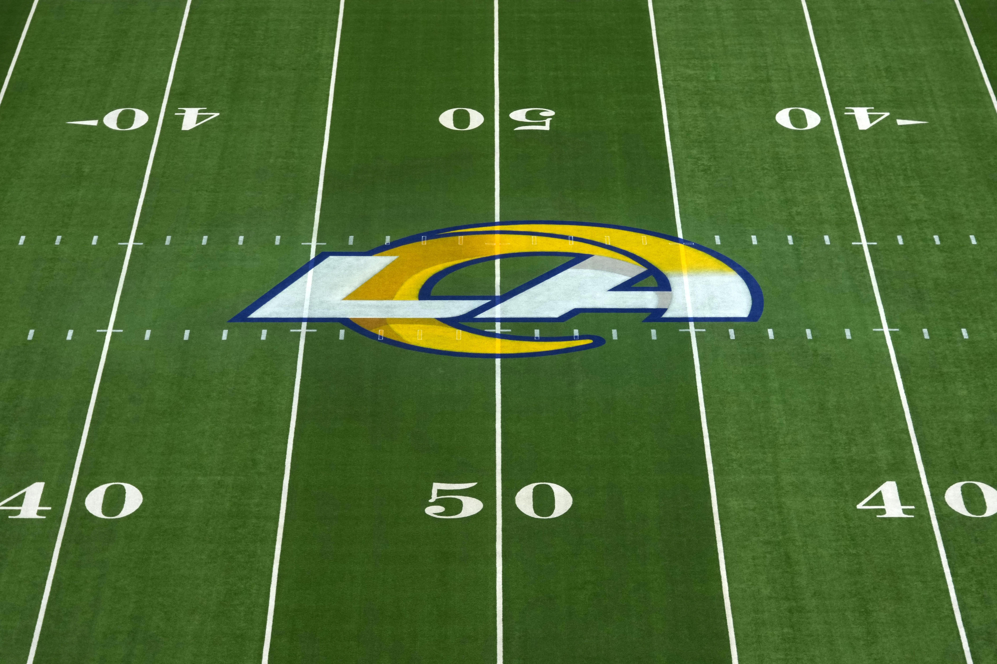 NFL insider hints SoFi Stadium may have grass field if Rams, Chargers ...