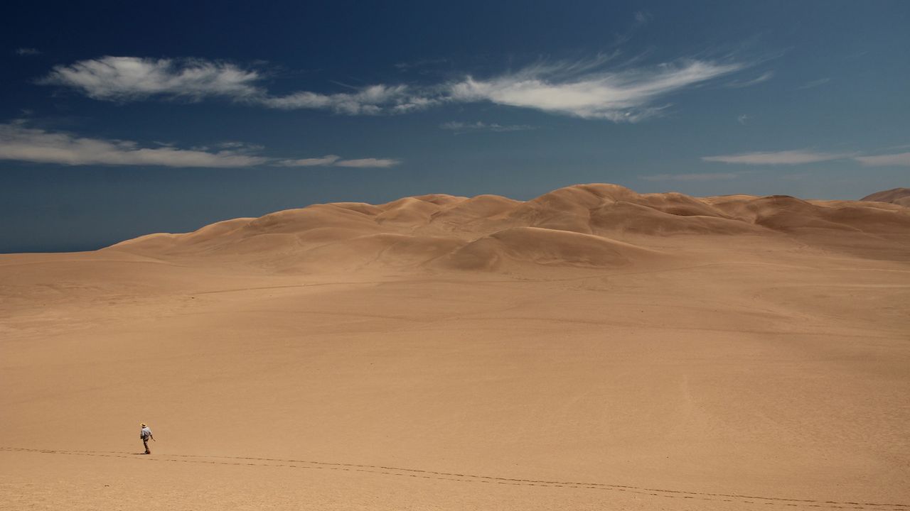 Atacama Desert’s center dried out 20 million years earlier than thought ...