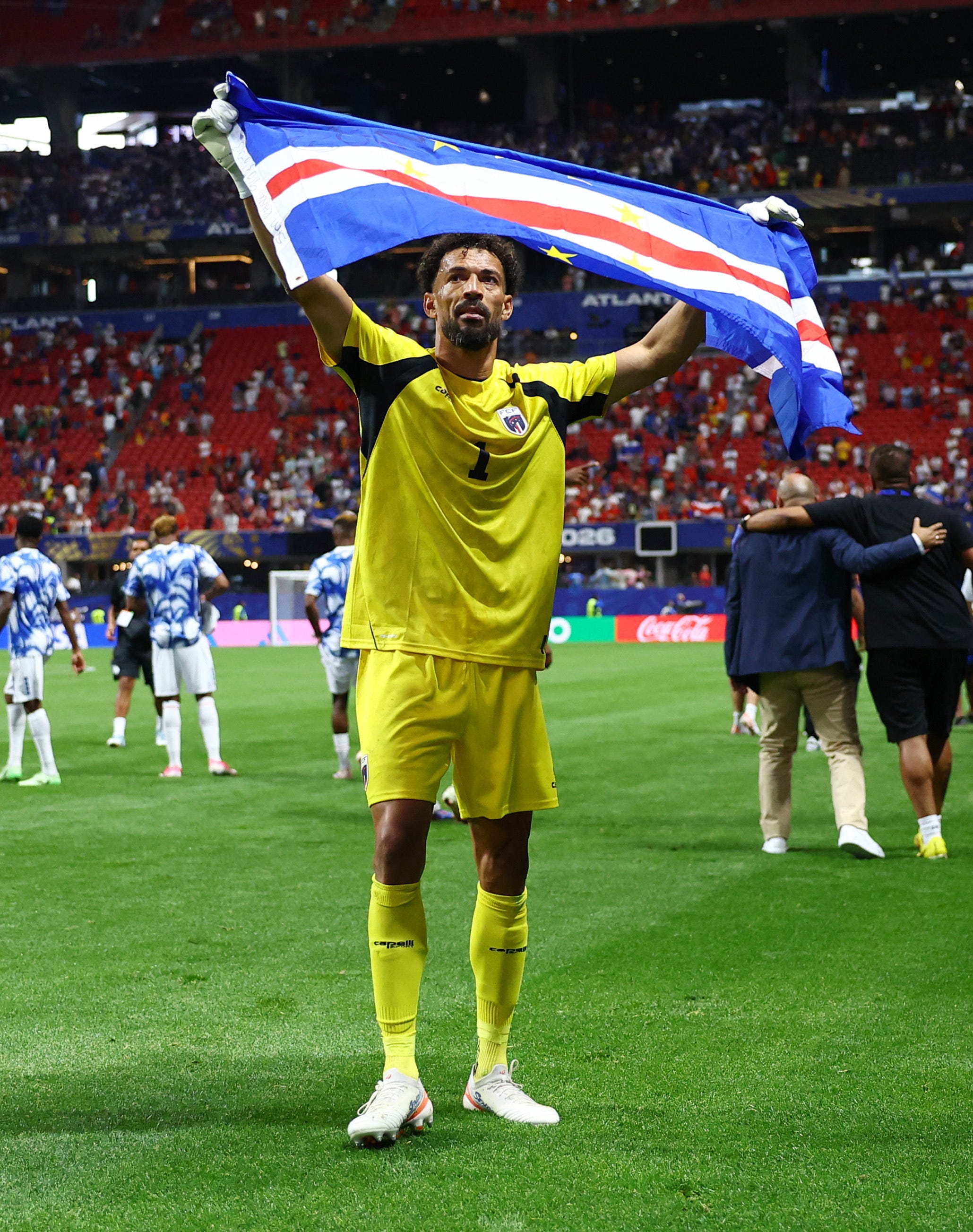 Mother of Cape Verde goalie will secure visa, Hakeem Jeffries says