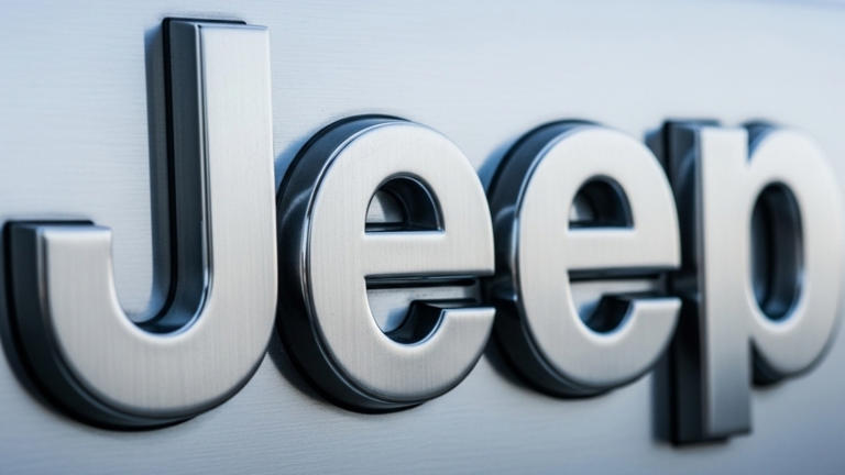 1 million Jeep Wranglers and Gladiators subject to major recall this summer