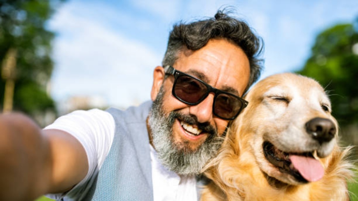 How dogs decide who they love most, according to the American Kennel Club