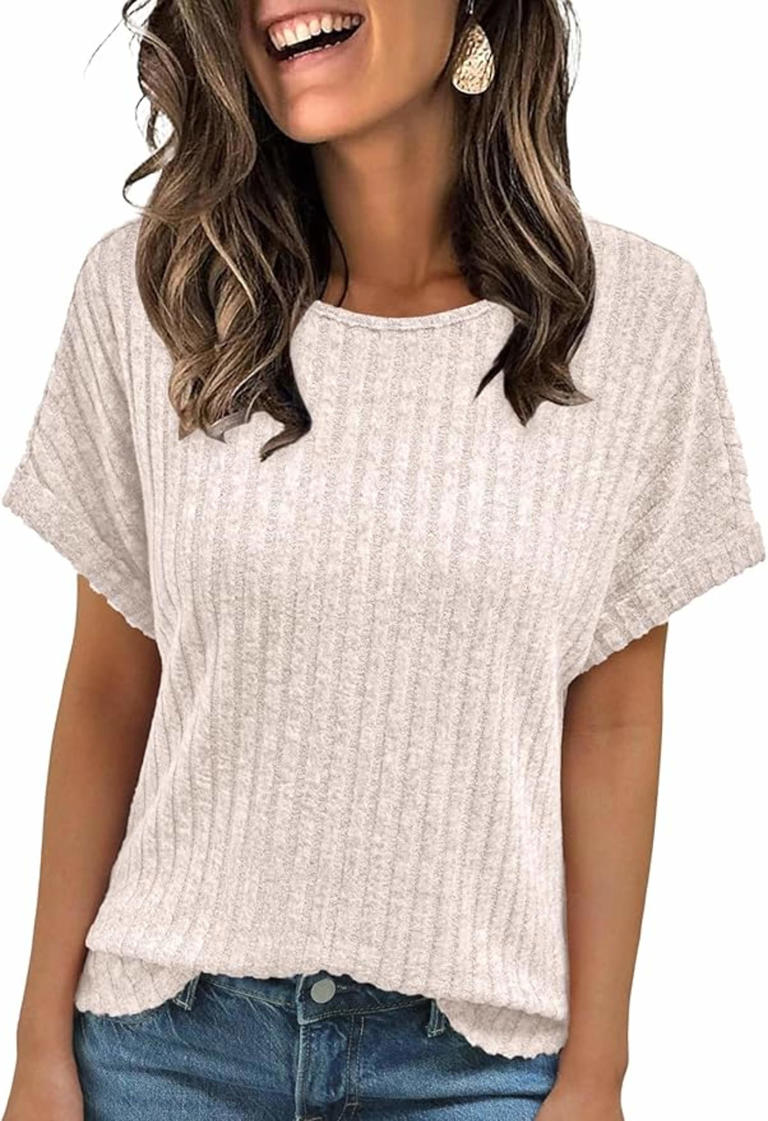 11 best Amazon summer tops, according to style expert Chassie Post
