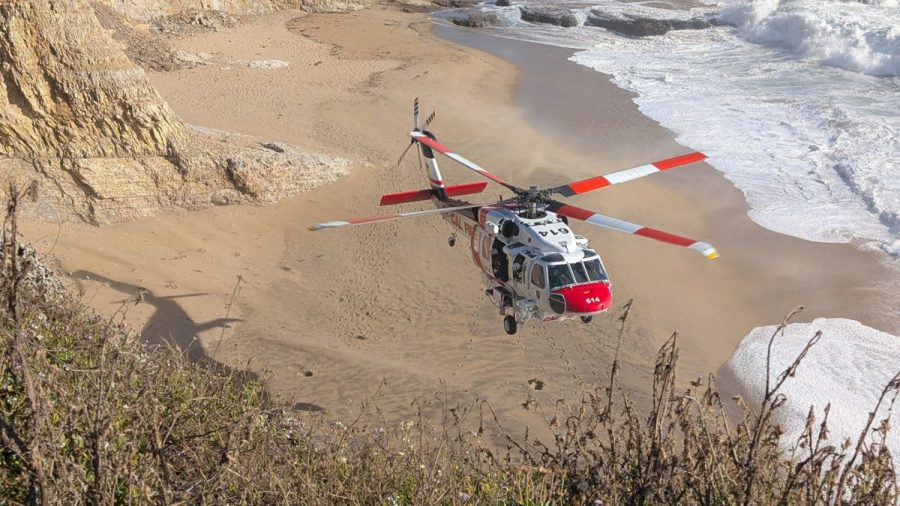 2 napping California beachgoers swept out to sea, 1 killed by powerful ...