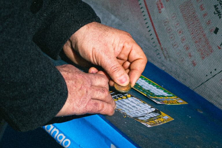 Immigrant in Italië wint 500.000 euro, maar kan prijs niet innen door ...