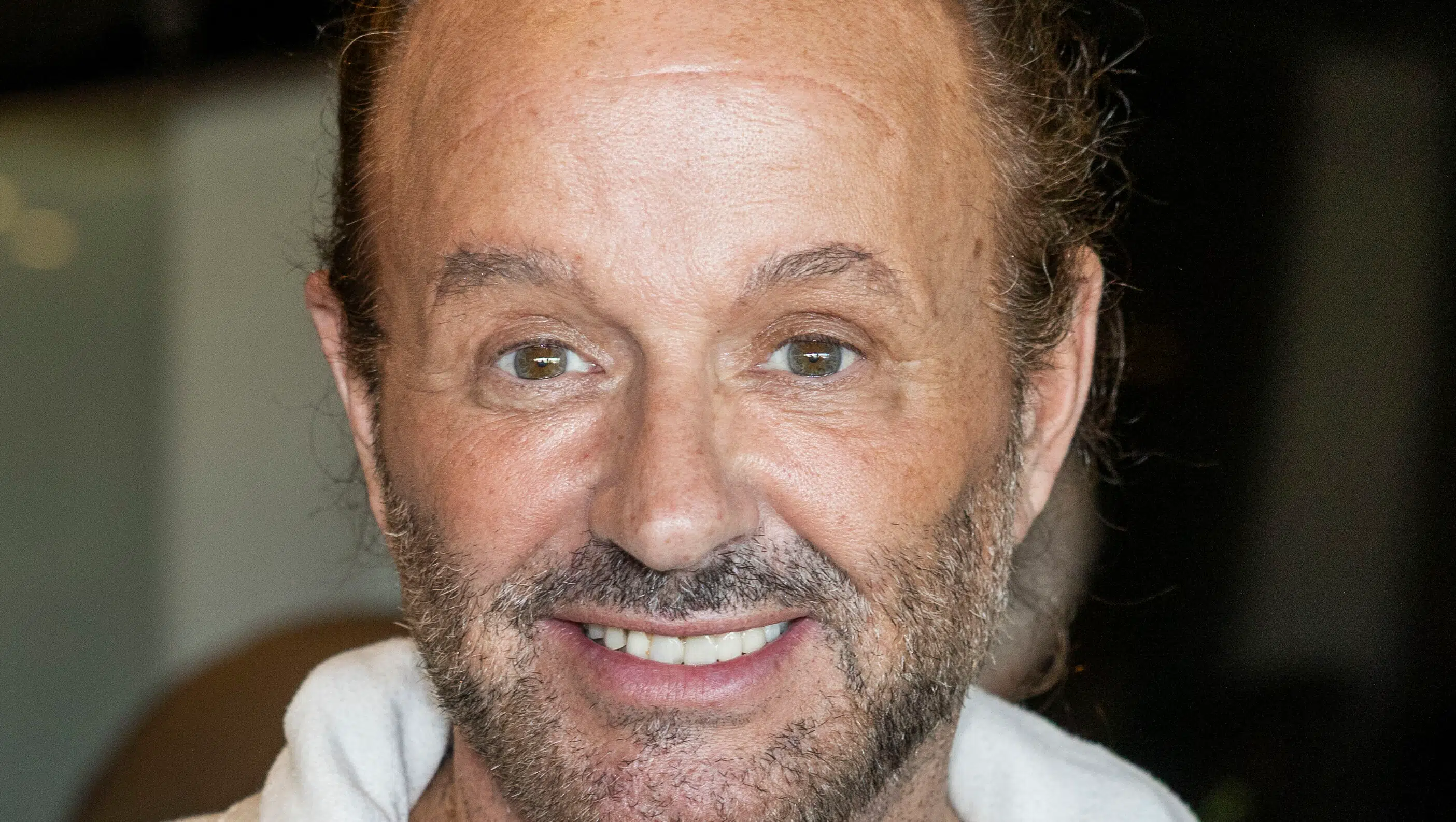Dennis Knudsen melder ud: Mister 'mange millioner'