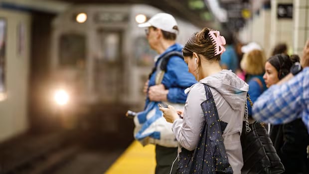 Transit snitch system? Here's how TTC's new app works