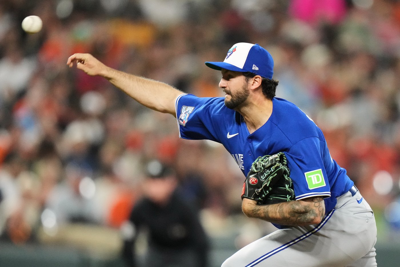 Blue Jays send Connor Seabold to Royals for Denis Samudio, cash