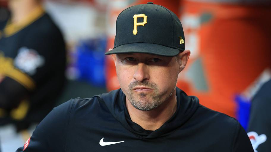 Don Kelly being put in impossible spot with Pirates bullpen has caused ...
