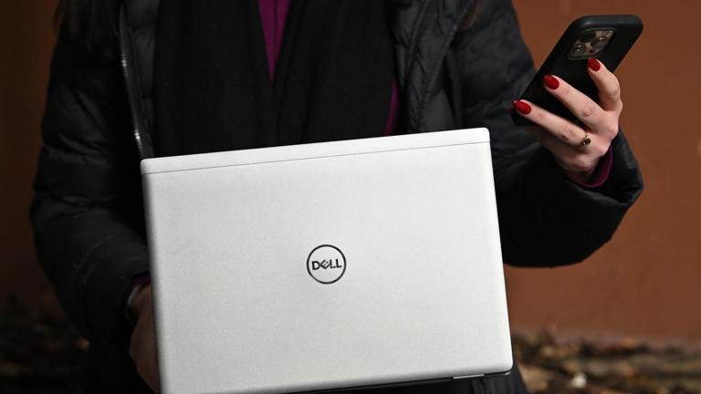 Australians among world's biggest online news consumers