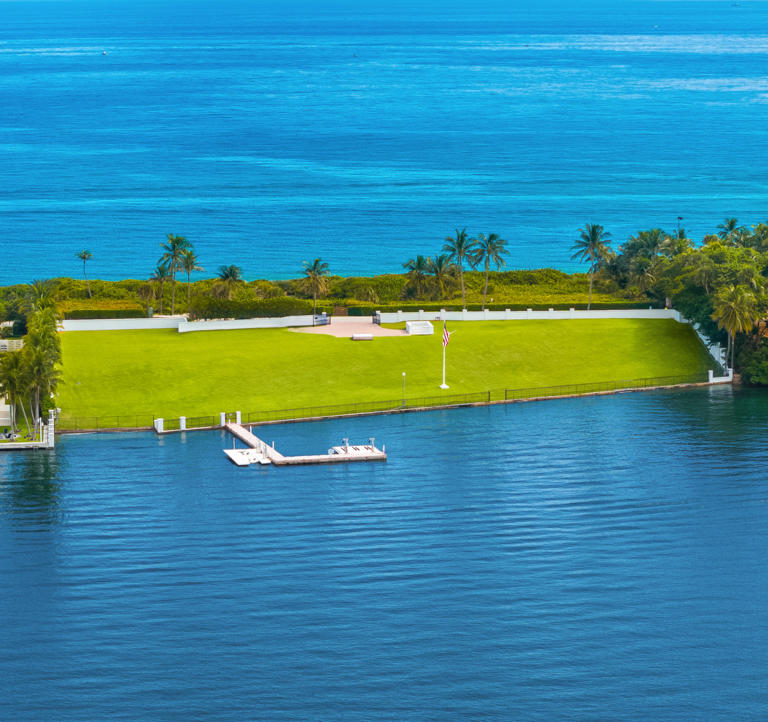 Larry Ellison and David MacNeil buy their neighbor’s waterfront land ...