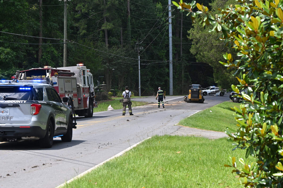 One man dead in car crash on Bass Road in Macon, deputies say