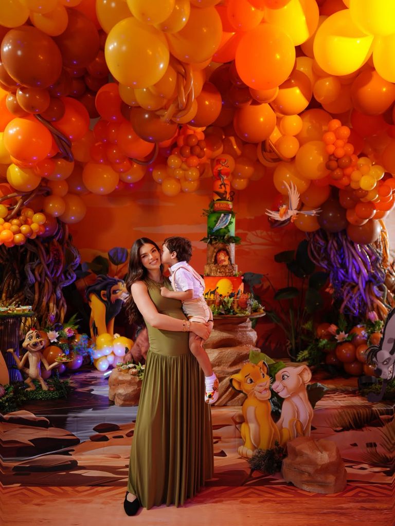 Marc Anthony y Nadia Ferreira celebran los tres años de su hijo ...