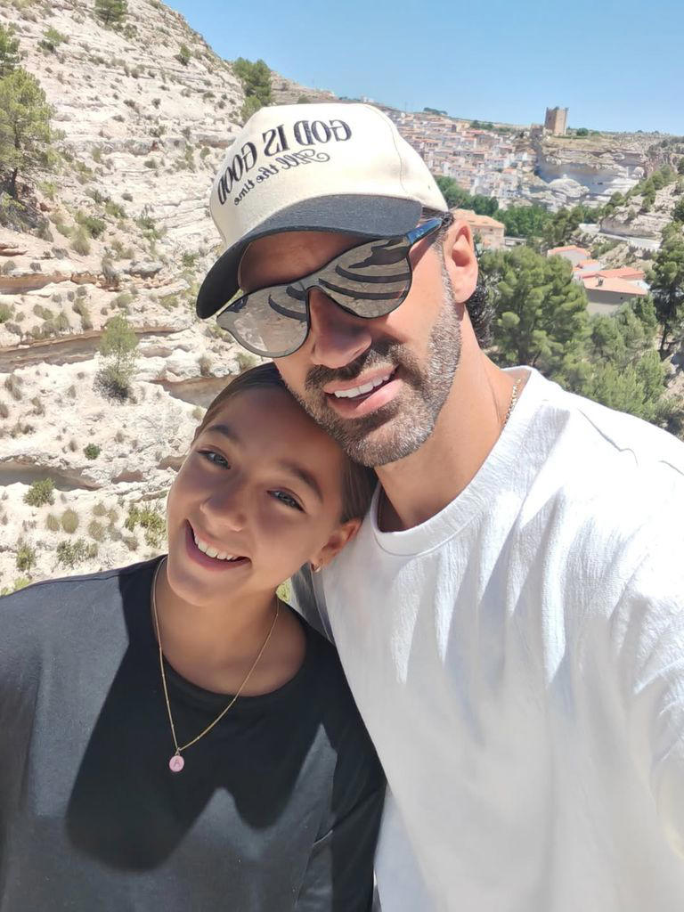 Alaïa, hija de Adamari López y Toni Costa, preocupa tras aparecer con ...