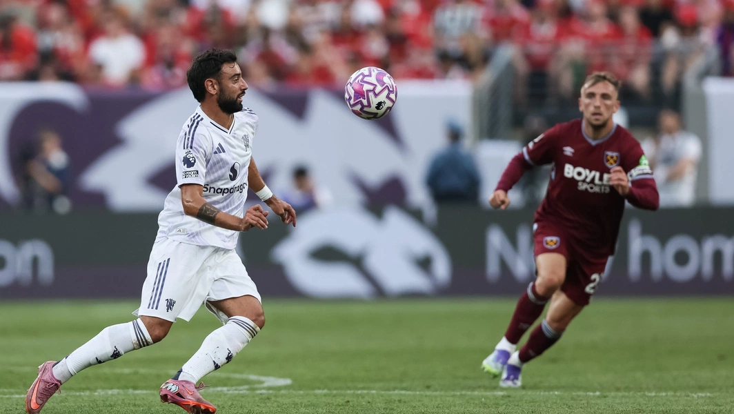 Man Utd set for Ederson medical as Fernandes talks advance