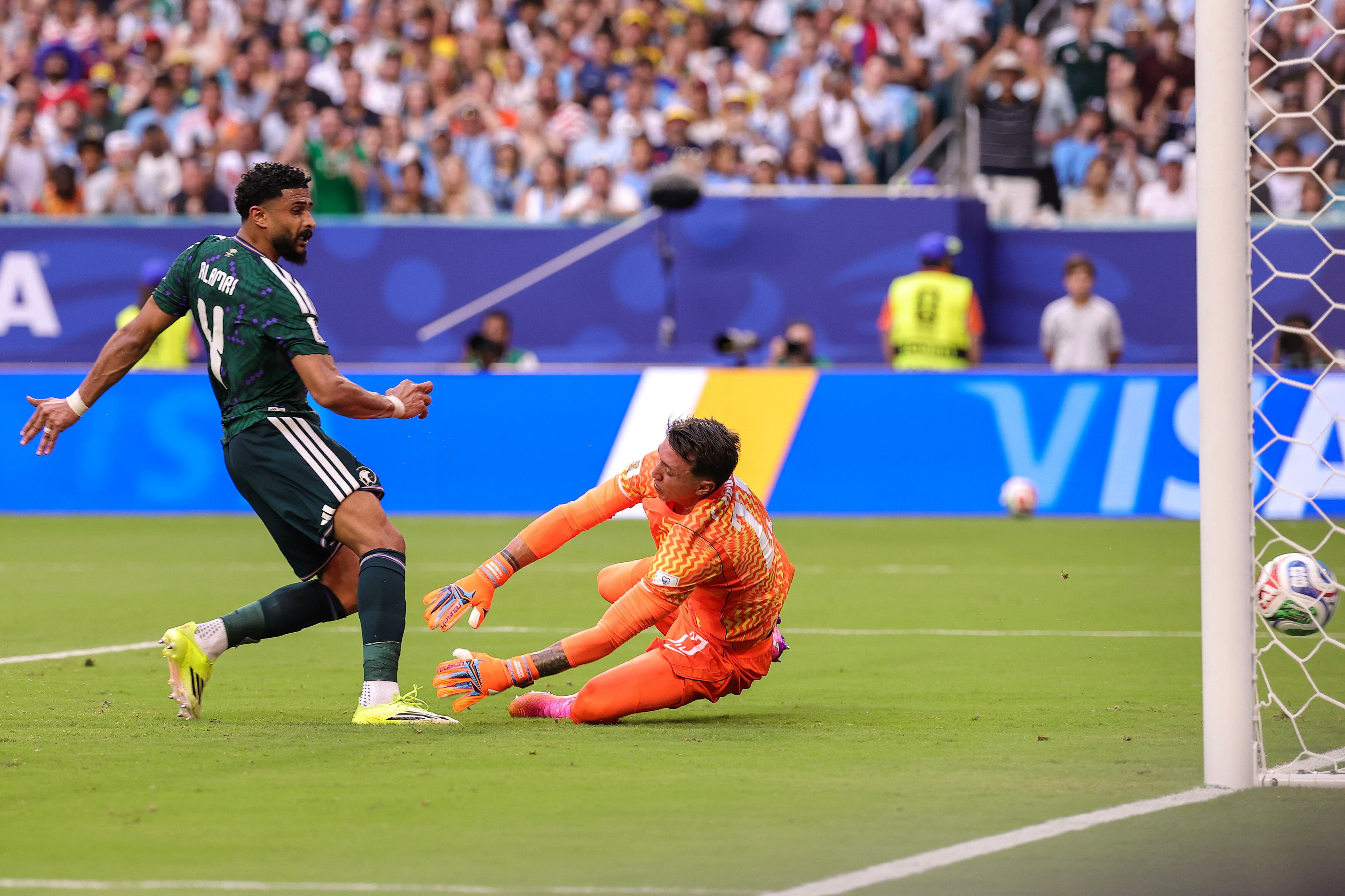 Saudi Arabia draws 1-1 with Uruguay, extending Asian unbeaten run